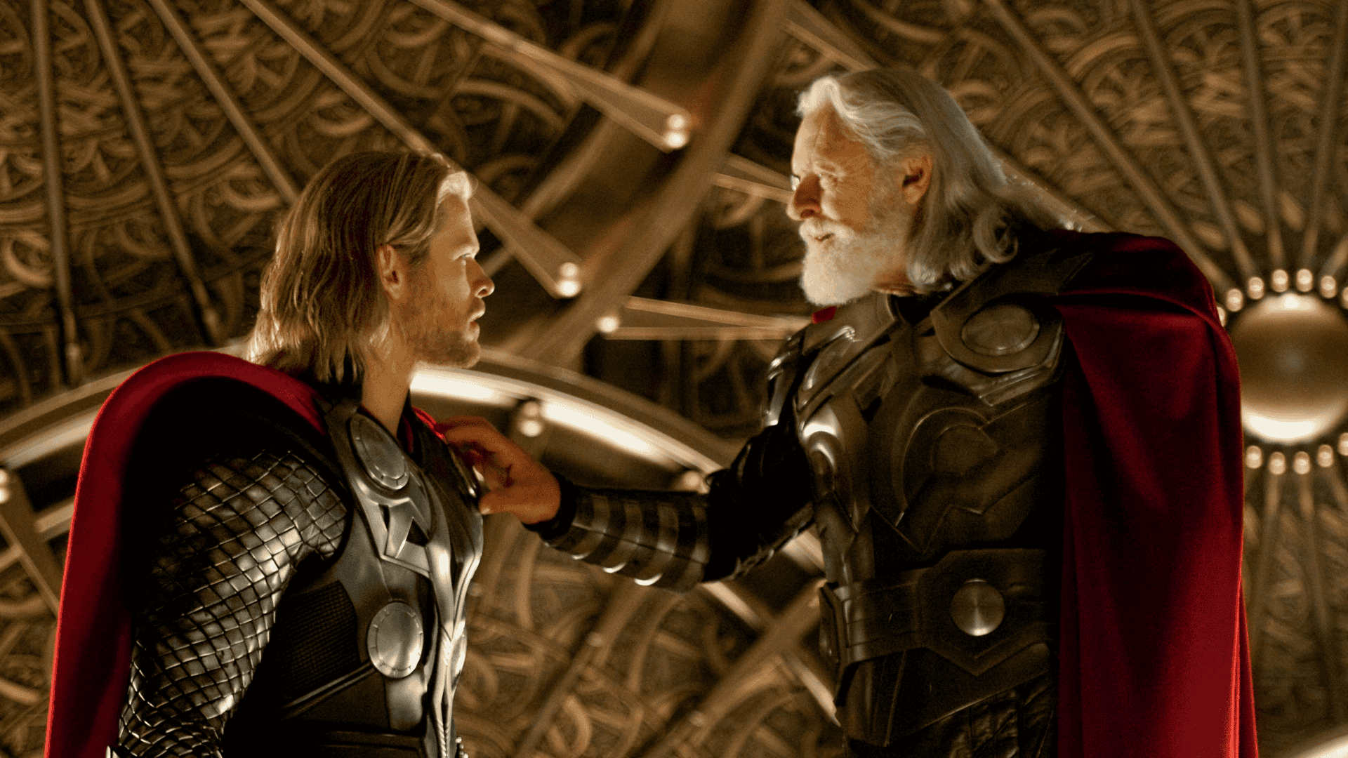 Chris Hemsworth Often 'Got Sick' of Playing Thor • AWSMONE