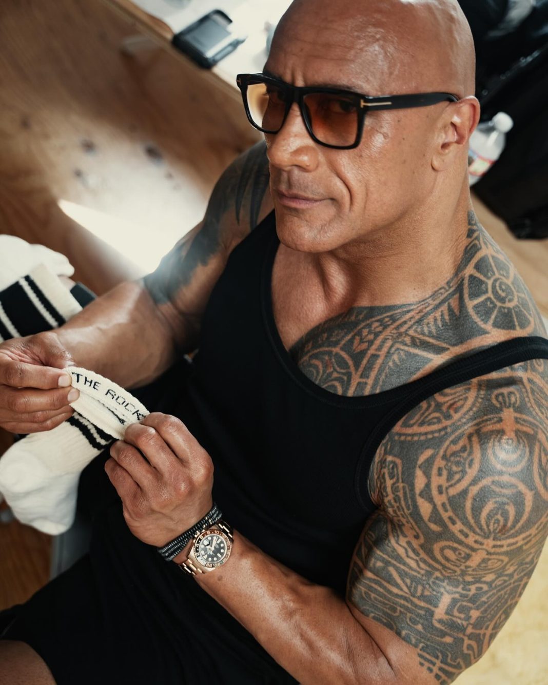 Dwayne Johnson Height: How Tall Is The Rock • AWSMONE